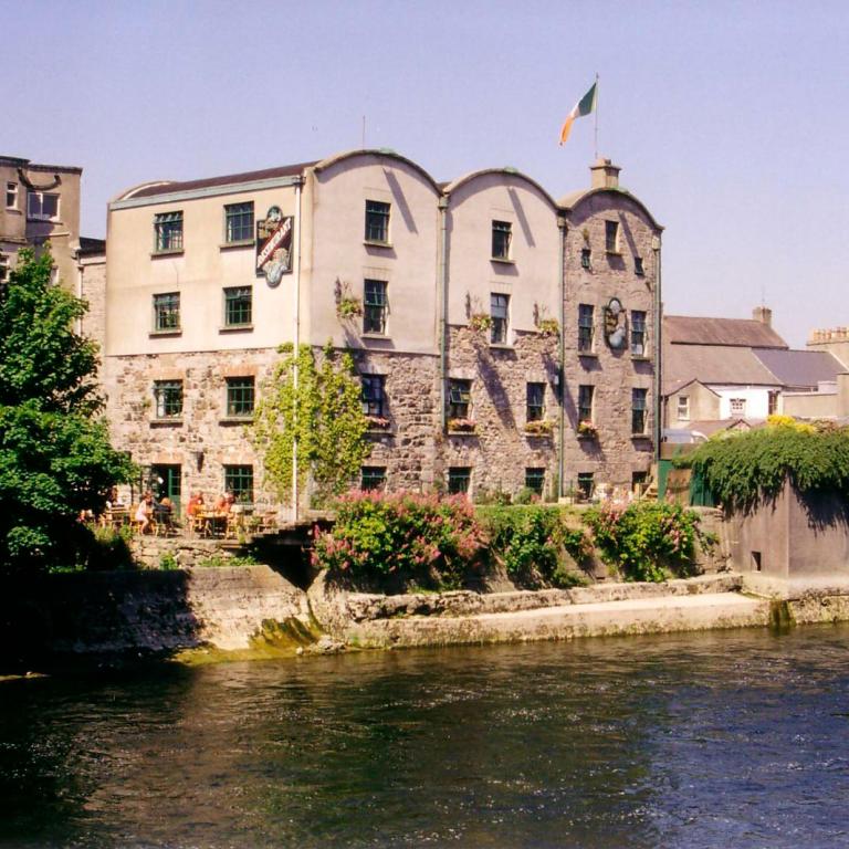 Learn English At Bridge Mills Language Centre IH In Galway ESL Learn English At Bridge Mills Language Centre IH In Galway ESL